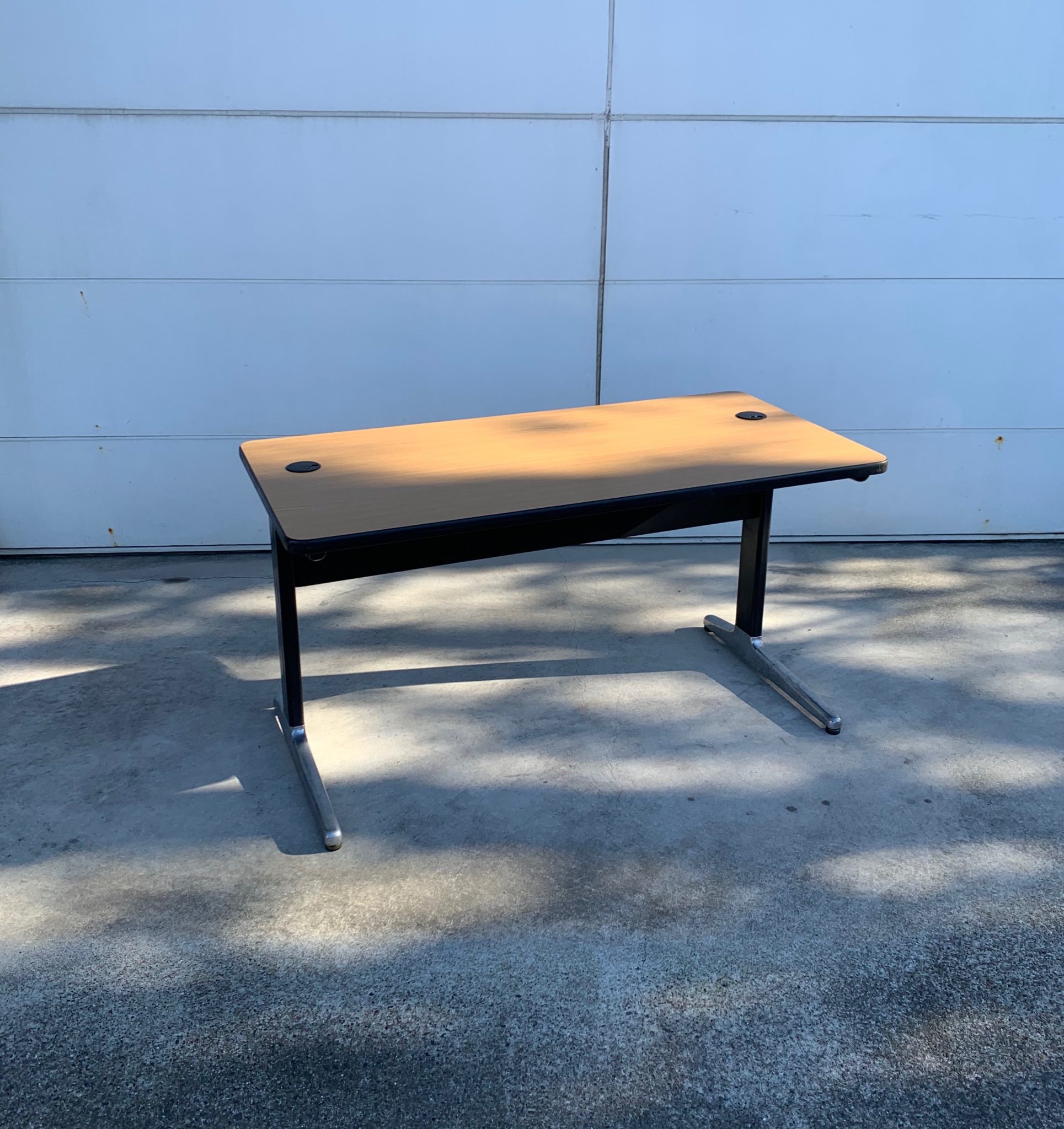 Herman Miller Action Office Work Desk . - Kathedra