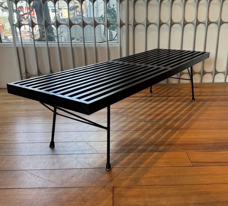 Slat Bench Model 4691 Black Metal Leg. - Kathedra