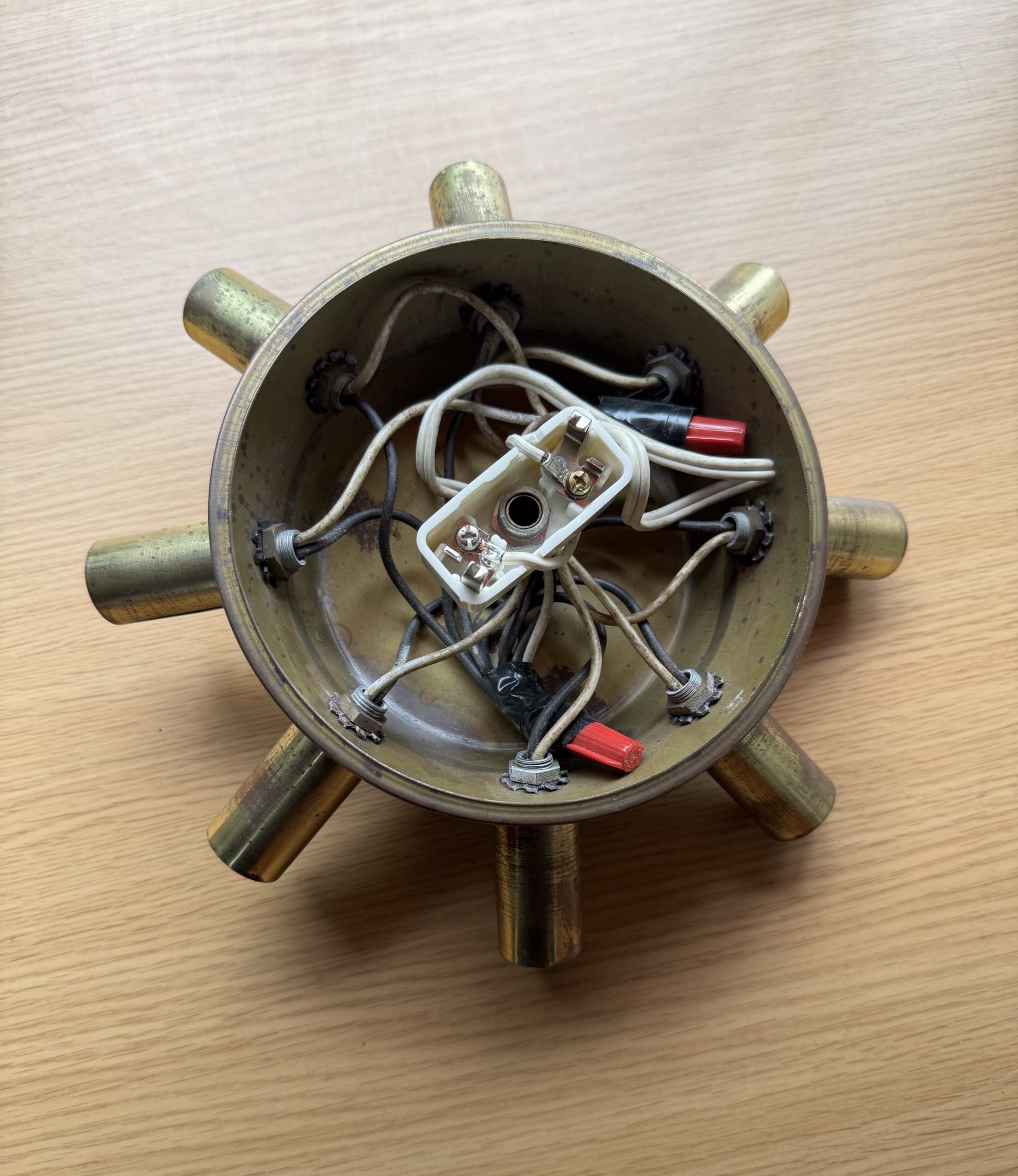 Sputnik Lamp / wall. - Kathedra