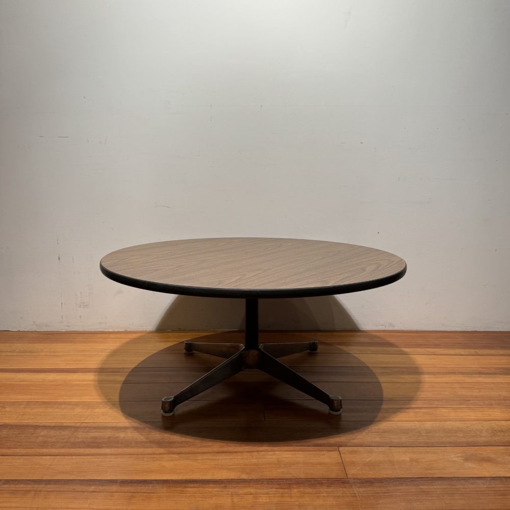 恵比寿のミッドセンチュリー家具＜カテドラ：kathedra＞