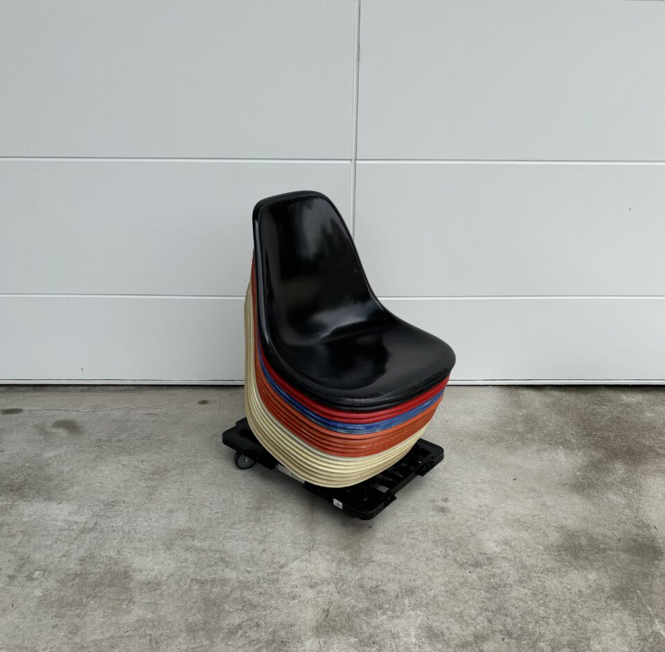 Eames Side shells . - Kathedra